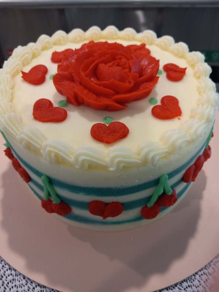 Retro Bakery MI - Cakes