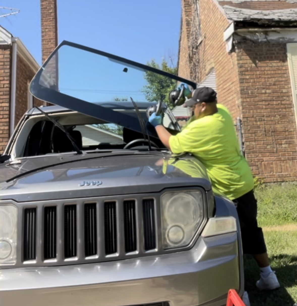 Black diamond auto glass - Windshield Replacement